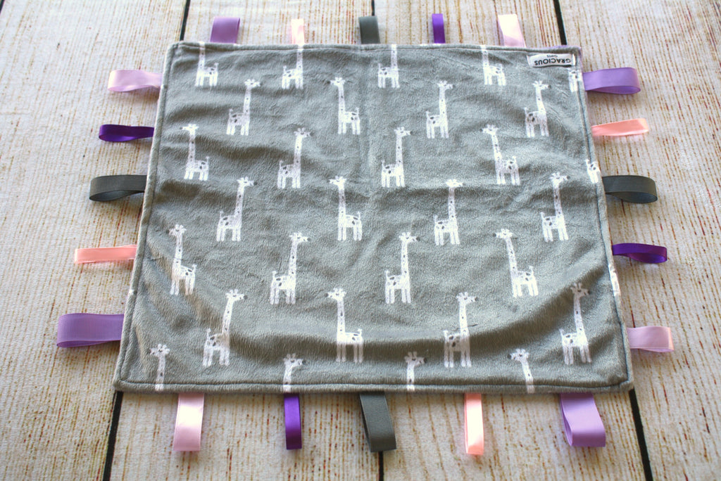 Giraffe Taggy Blanket – Gracious Gifts Inc